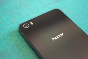 Chinese smartphone brand Honor, Huawei’s underhanded replica | RSF ...